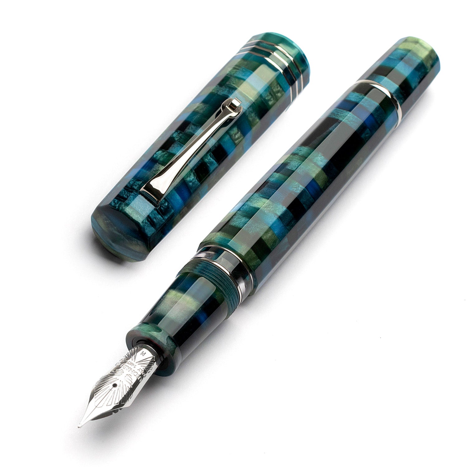 Leonardo Dodici No.8 Mosaico CT Fountain Pen | Shop Online | Leonardo ...