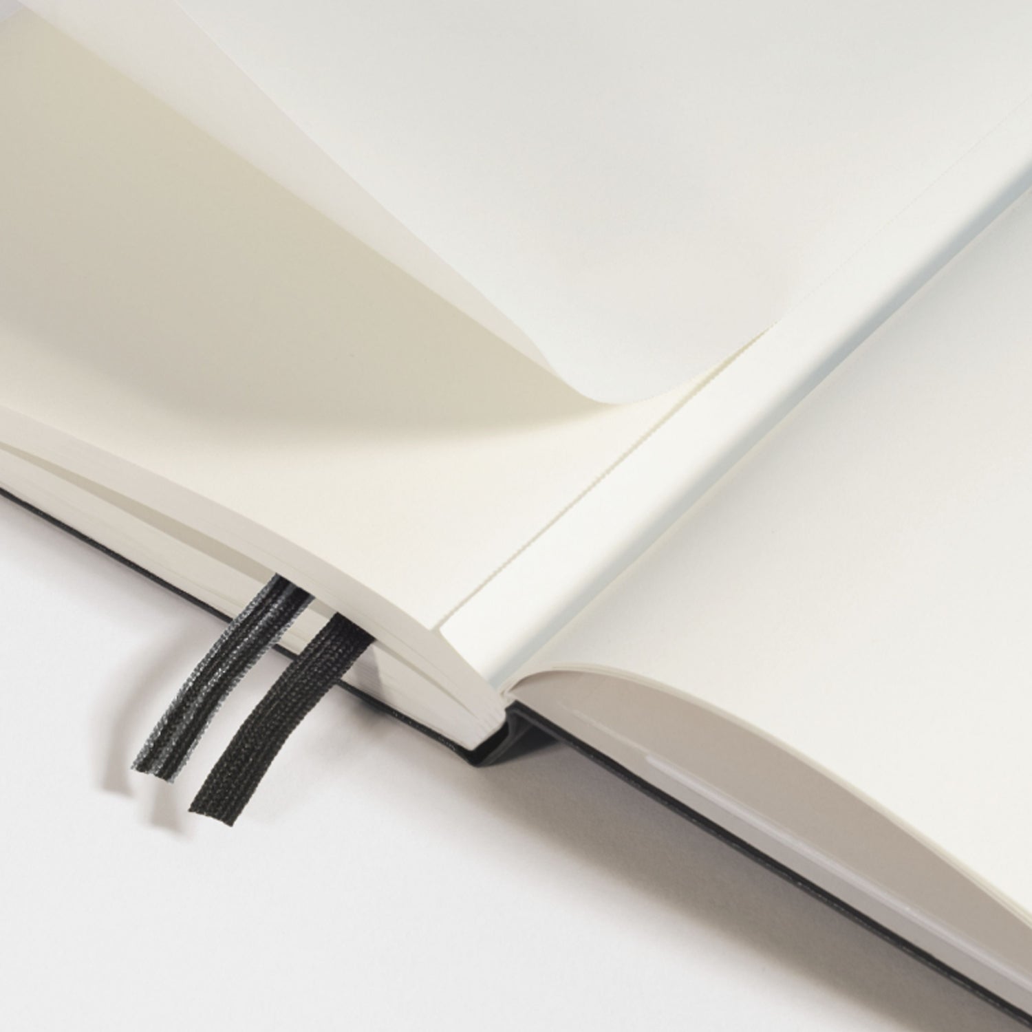 Shop Leuchtturm Black Ruled Notebook | Leuchtturm A5 Notebook | Makoba