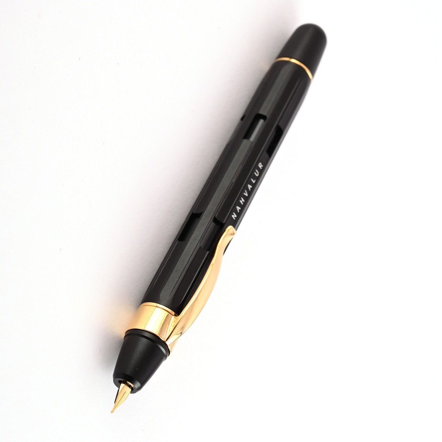 Nahvalur Eclipse Black Gold Fountain Pen | Buy Online | Nahvalur – Makoba